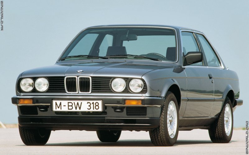 318i E30 3P (1988) - Voiture de série - Fonds d'écran - BMWorld.fr - Le monde des BMW