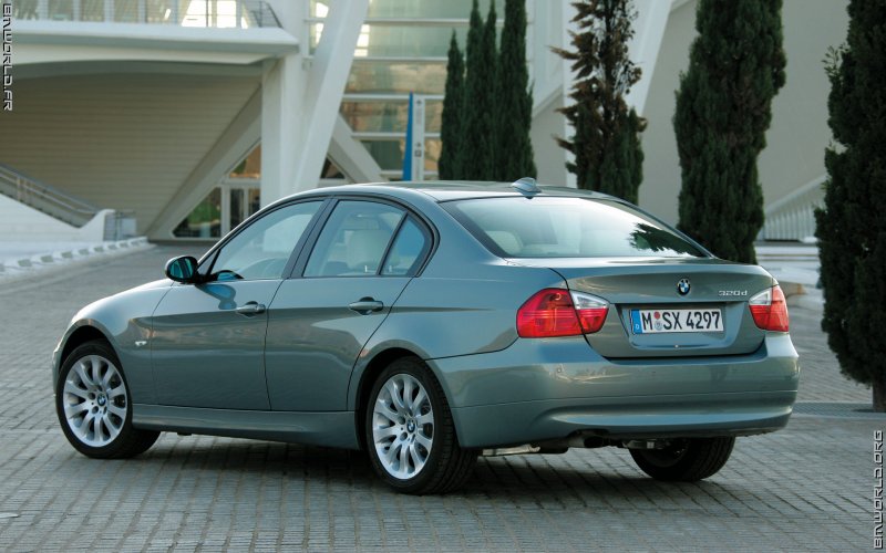 320d E90 Berline (2005) - Voiture de série - Fonds d'écran - BMWorld.fr - Le monde des BMW
