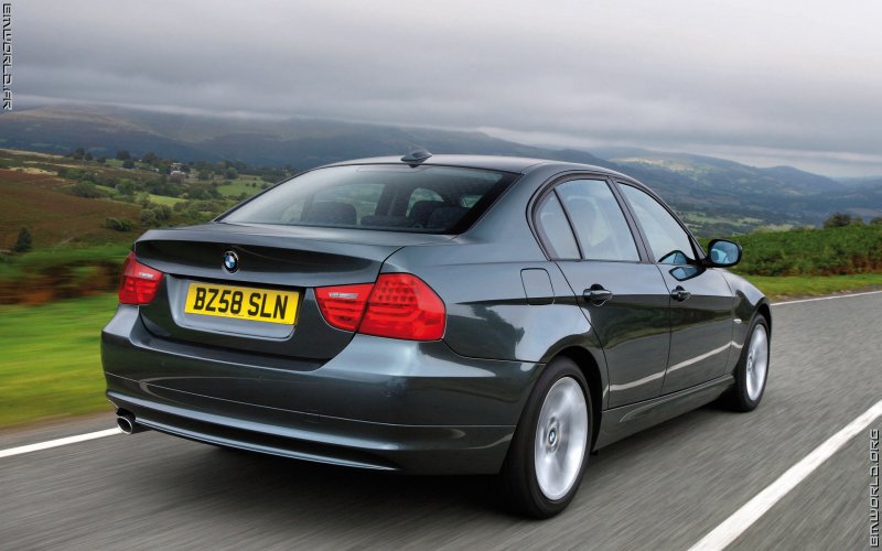 320d E90 Berline UK (2008) - Voiture de série - Fonds d'écran - BMWorld.fr - Le monde des BMW