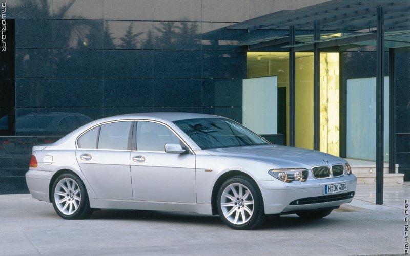 745i E65 (2001) - Voiture de série - Fonds d'écran - BMWorld.fr - Le monde des BMW
