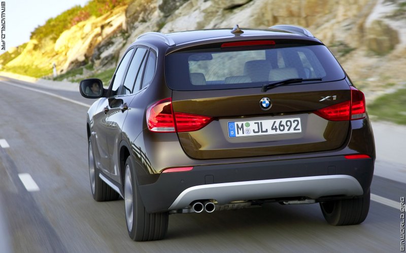 X1 E84 28i (2009) - Voiture de série - Fonds d'écran - BMWorld.fr - Le monde des BMW