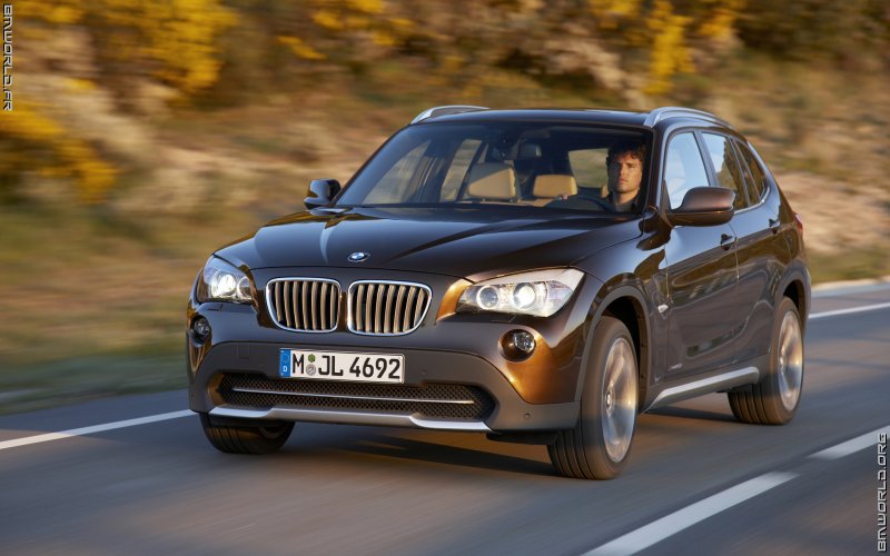 X1 E84 28i (2009) - Voiture de série - Fonds d'écran - BMWorld.fr - Le monde des BMW